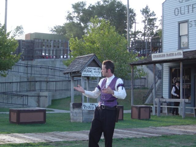 Kansas - Dodge City - Boot Hill Gun Fight