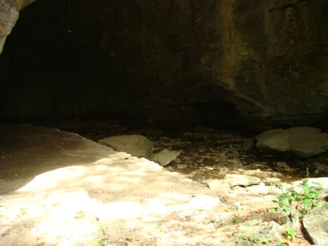 Kentucky - Clark Caves State Park