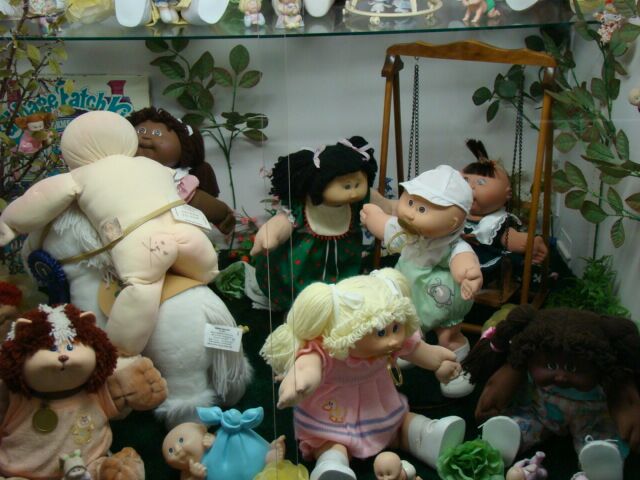 South Dakota - Mitchell - Doll Museum